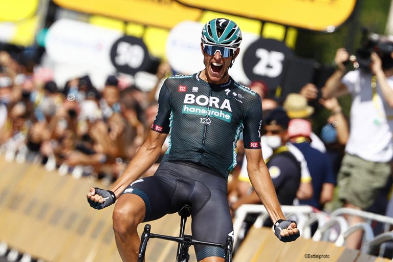 Nils Politt Performance of a Lifetime in perfect late attack and win on ...